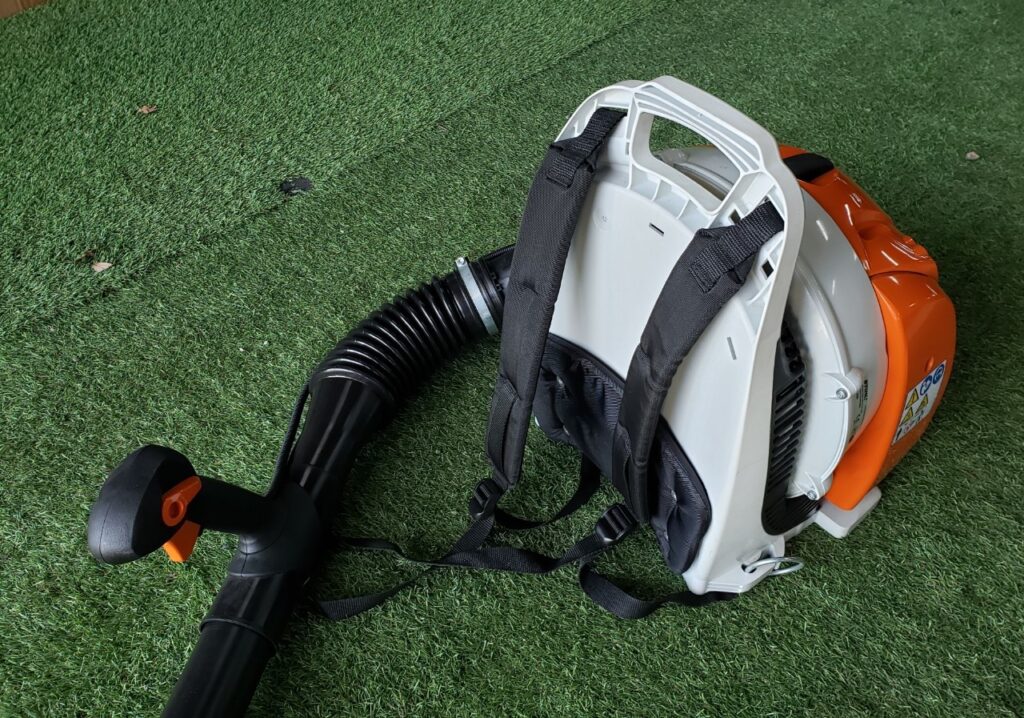 スチール 背負ブロワ― BR350 - 株式会社三郷トレーディング(販売サイト)